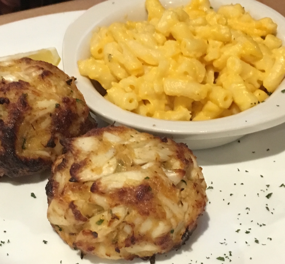 New and classic crab dishes + more: Dundalk, MD’s Costas Inn – Luxe ...